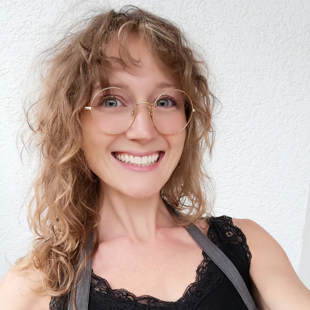 Buche spannende Malkurse mit Laura Hopp | ArtNight